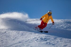 Light Vs Heavy Skis – Which Is Best? – Outlife Expert
